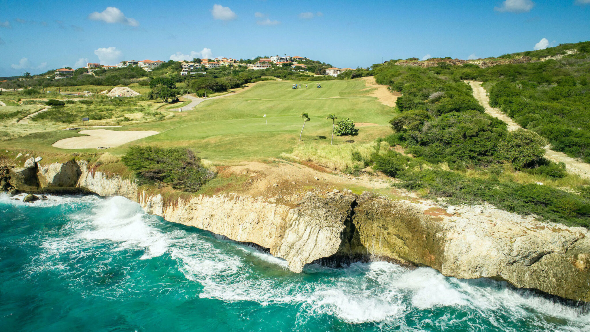 Curaçao Golf Course Uses Gradual Conversion Process for Complete Turf ...